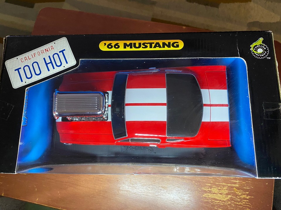 Muscle Machine 1:18 Die Cast 1966 Ford Mustang 2000 Funline Diecast Hot ...