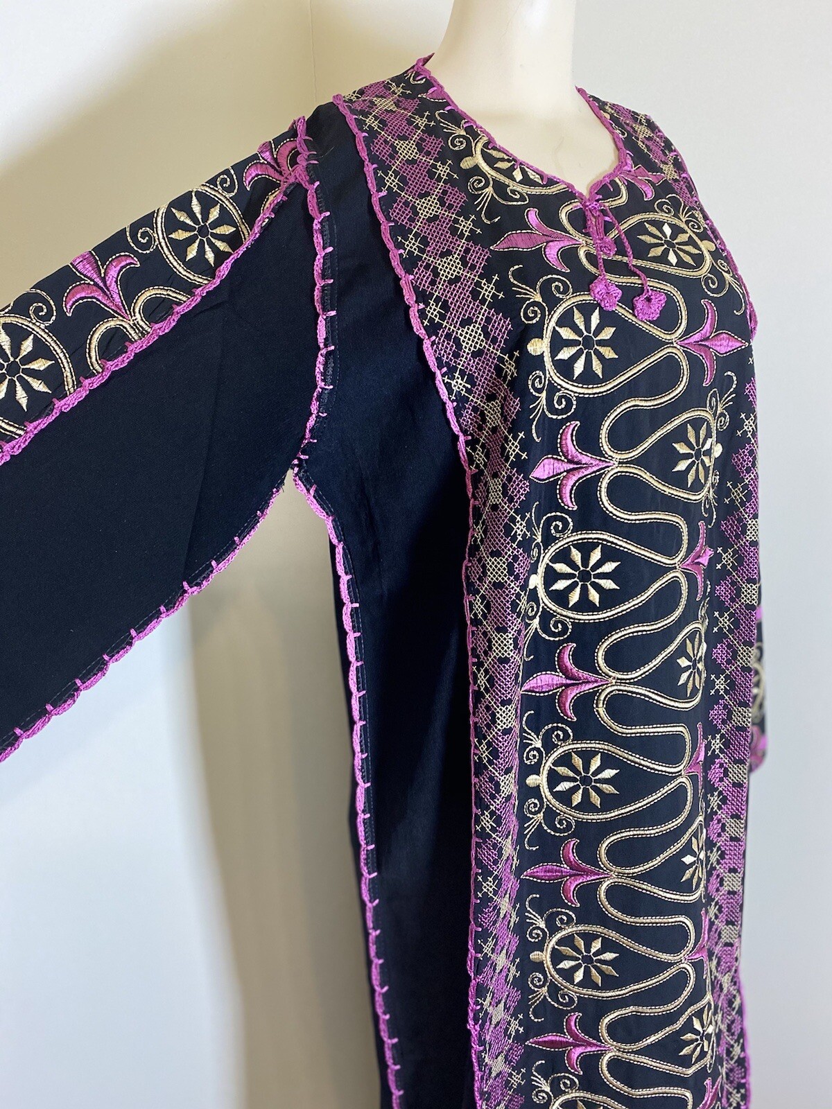 Embroidered Thobe Abaya Traditional Palestinian ARABIAN Thob caftan ...