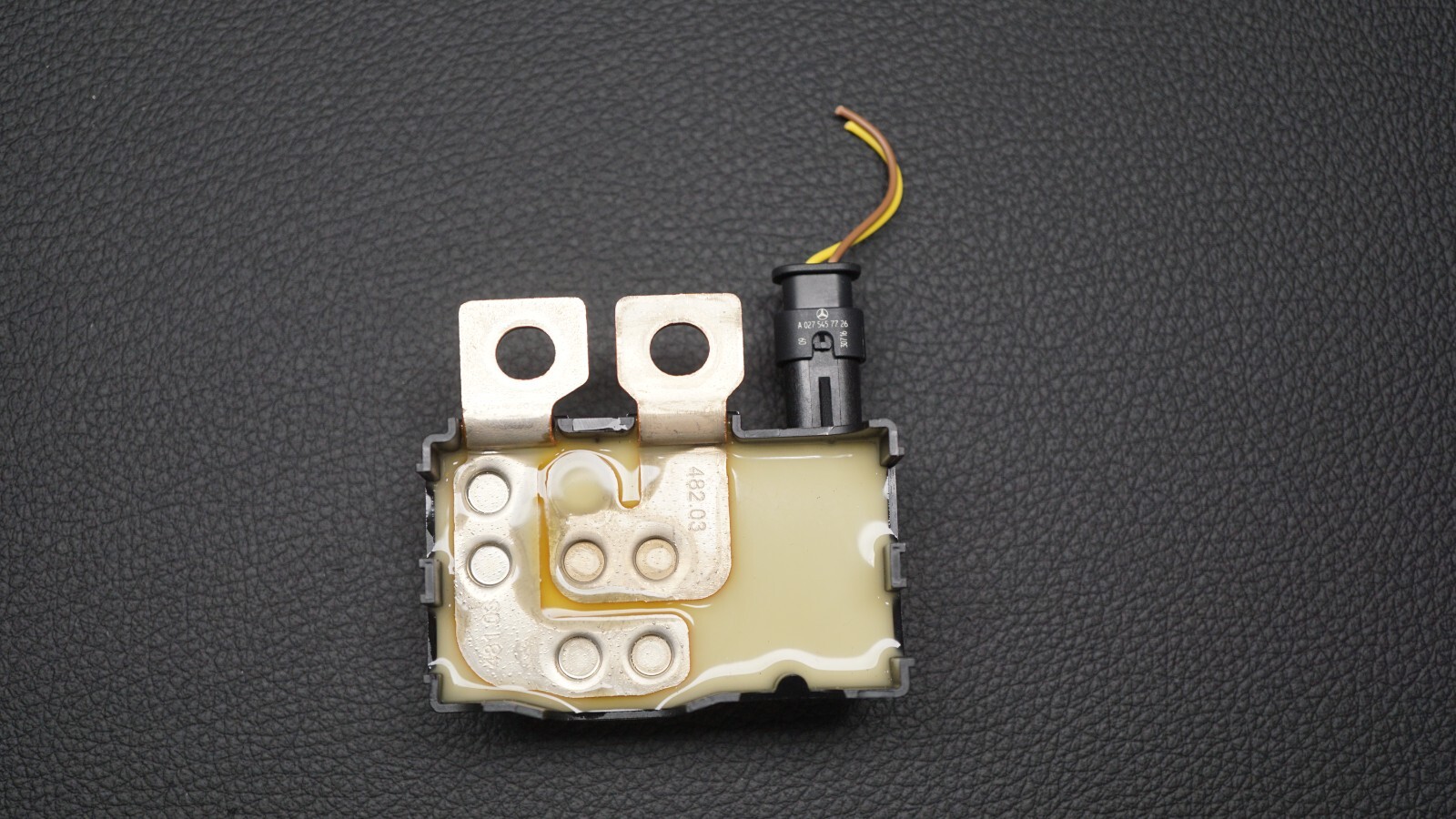 GENUINE MERCEDES BENZ FUSE BOX RELAY MODULE REGULATOR A0009822223 ...
