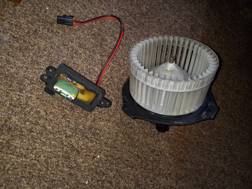 02-09 Envoy, Trailblazer, SAAB 9-7x, RAINER, Blower Motor WITH RESISTOR ...