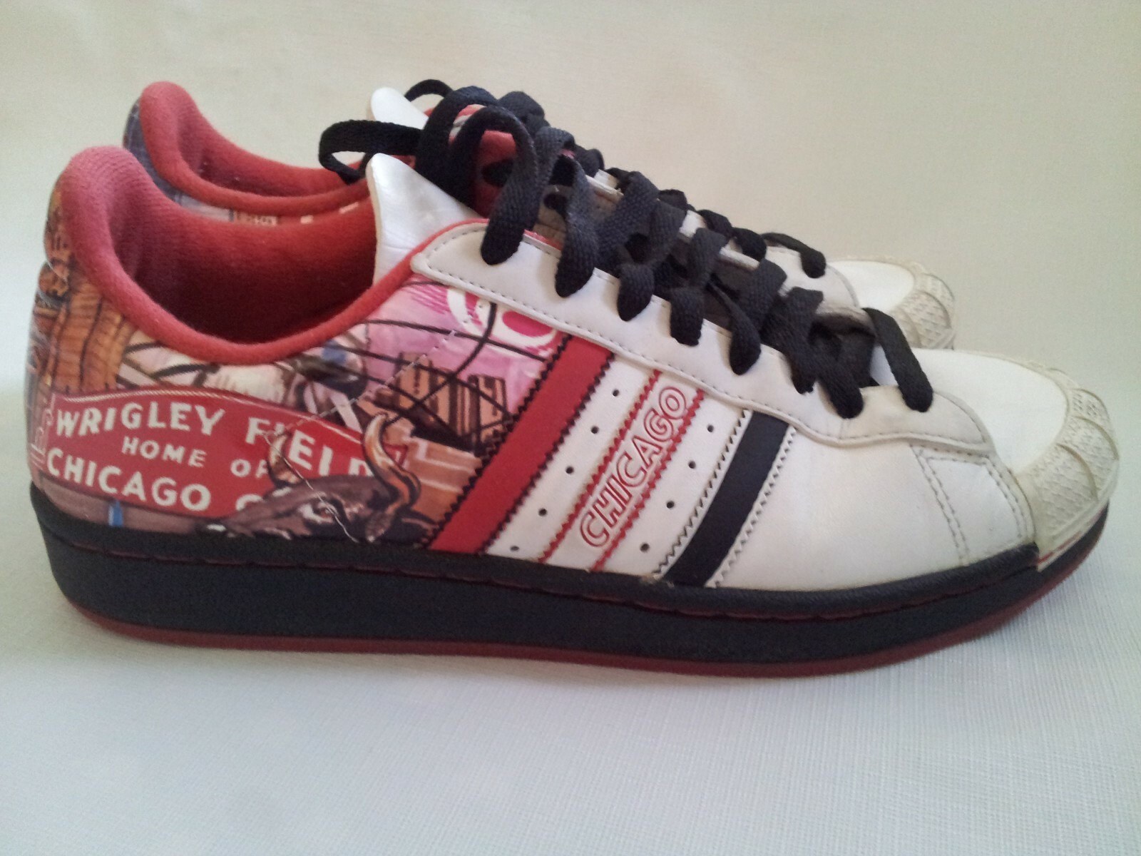 VINTAGE ADIDAS CITY EDITION CHICAGO WRIGLEY FIELDS SH… - Gem