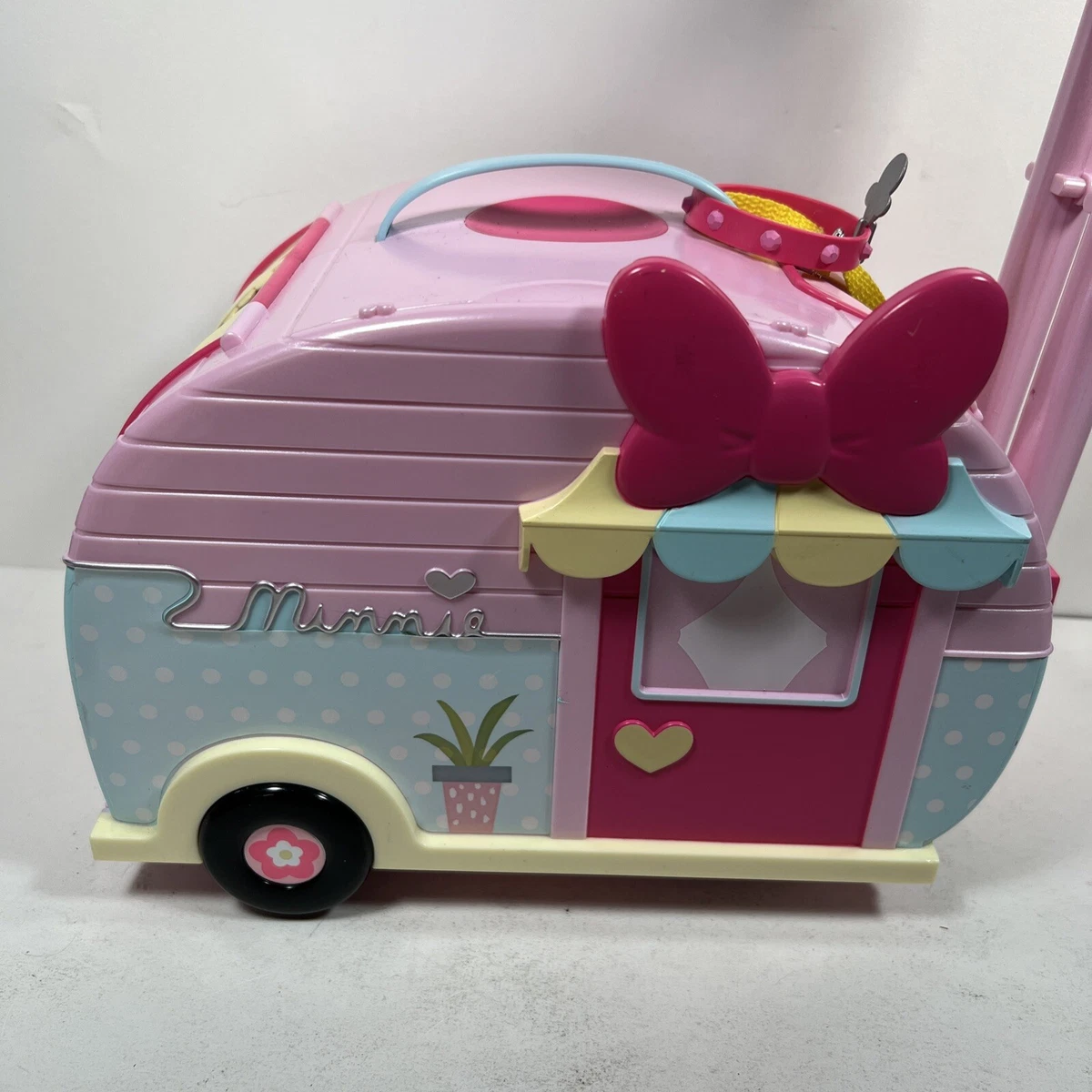 Minnie Mouse Camper