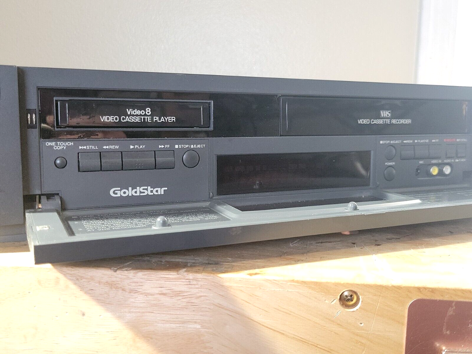 Goldstar GVR-DD1 8mm VCR Video8 VHS Combo Player, 8mm side does not ...