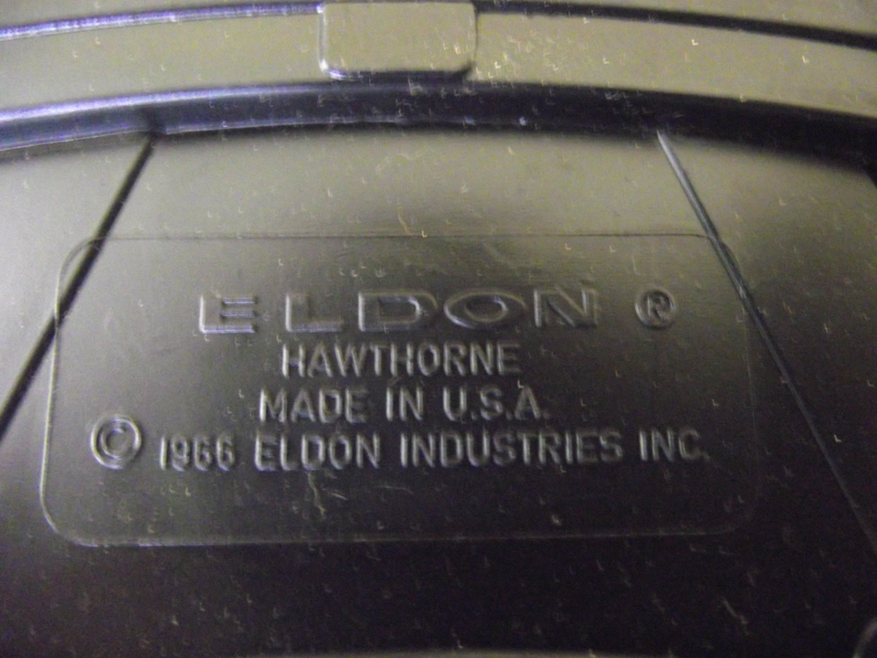 1966 ELDON 1/32 ROAD RACE TRACK, POWER PACK, TWO CONTROLS, AND MISC ...