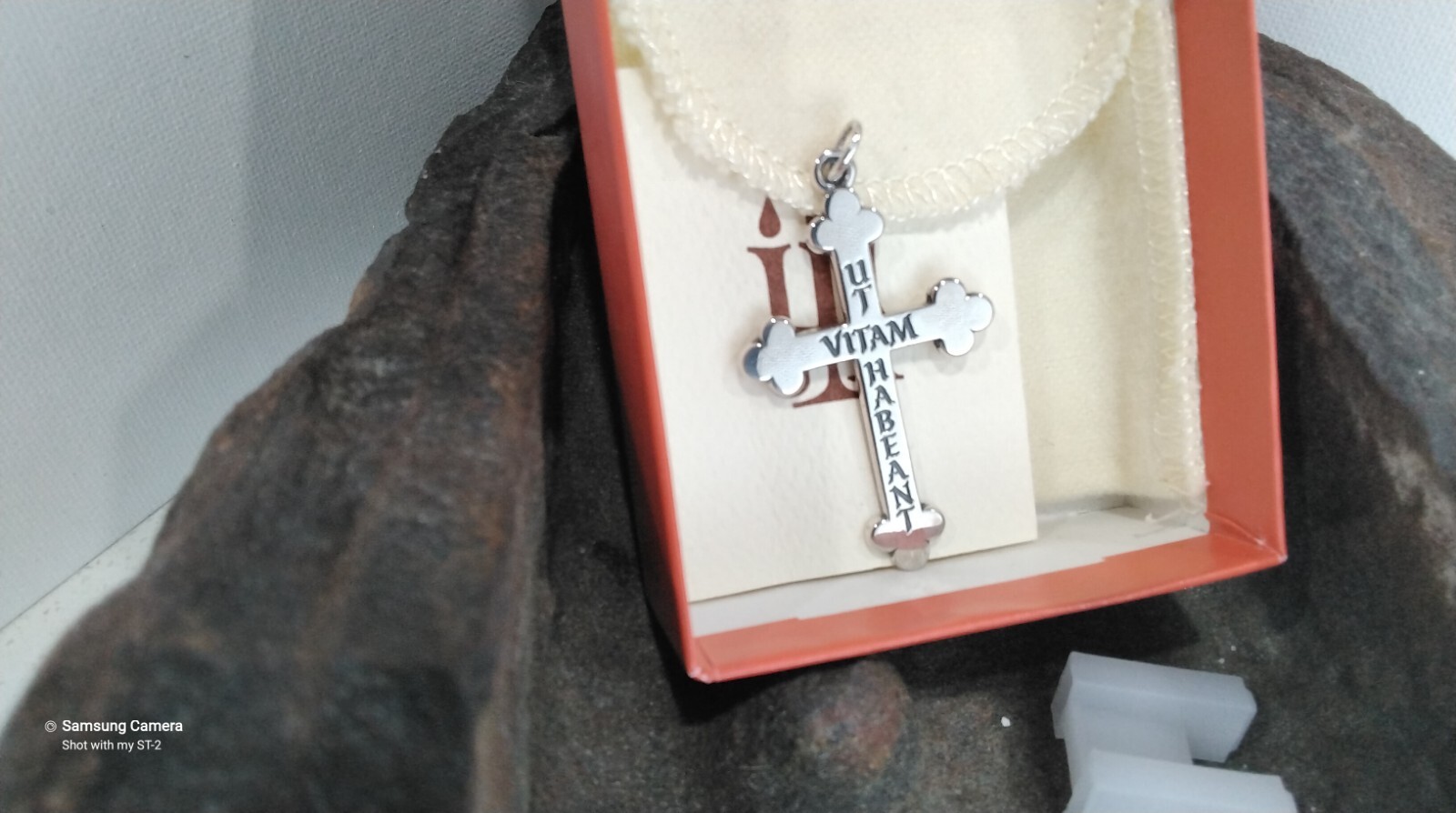 Retired James Avery Latin "UT VITAM HABEANT" Cross Sterling Silver ...