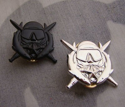 PAIR OF US ARMY SPECIAL OPERATIONS DIVING SUPERVISOR BADGE PIN MILITARY ...