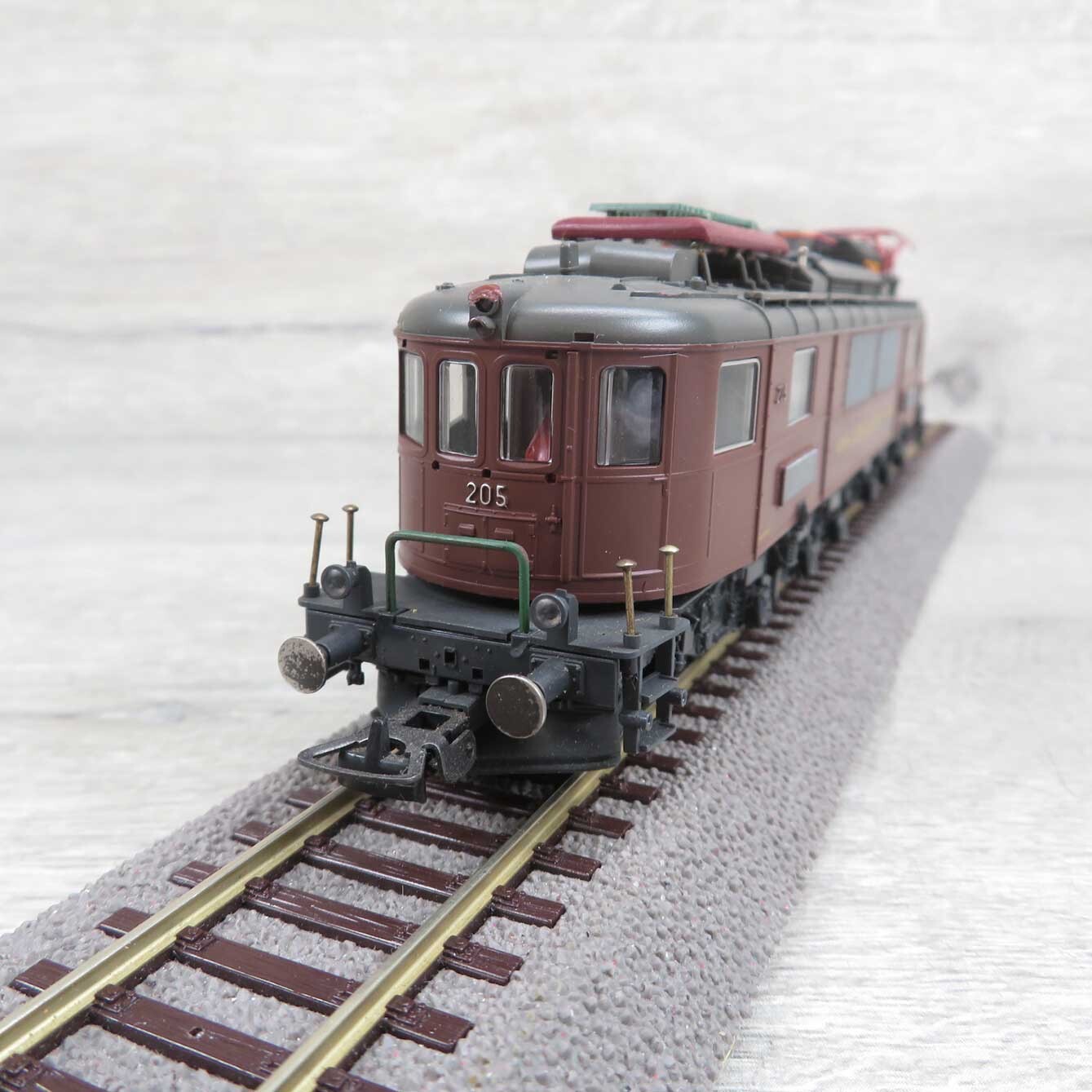 ROCO 43711 - H0 - SBB BLS - E-Lok Ae 6/8 - 205 - DSS - #D87273 | eBay