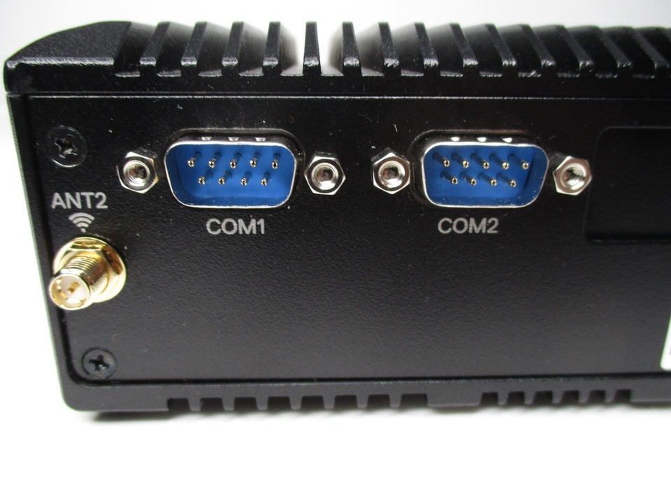 Dell EMC Edge Gateway 3200 Atom X6425RE 1.9Ghz 4core 4GB 60GB SSD WiFi ...