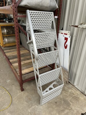 CRANE DECK ACCESS LADDER, 5 STEPS, ALUMINUM, 4 FOOT LIEBHERR 1121 3246 ...