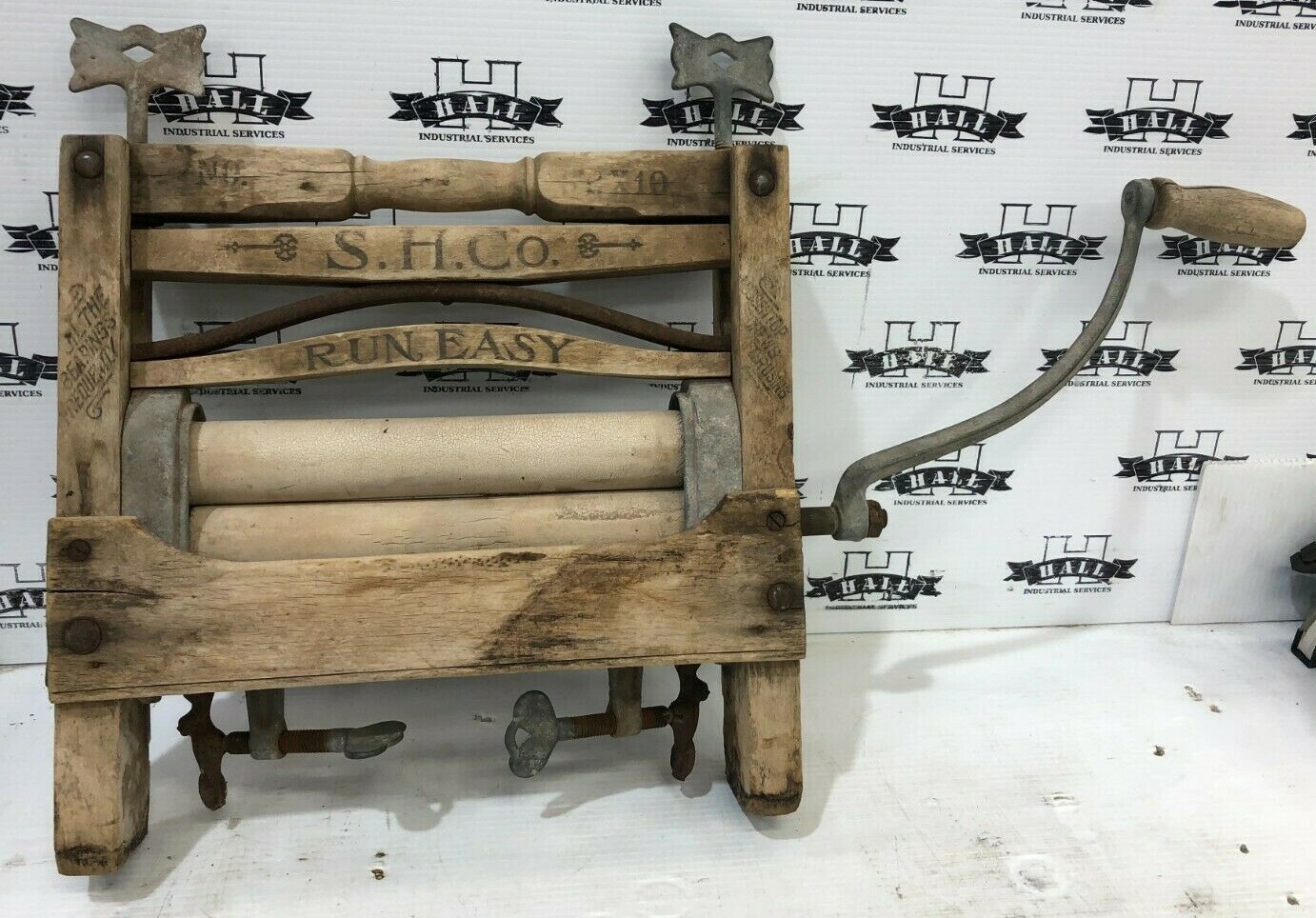 Make A Clothes Wringer