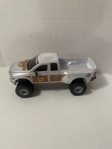 Bass Pro Shop Tree House Kids Swamp People Dodge Ram White Camo Truck ...