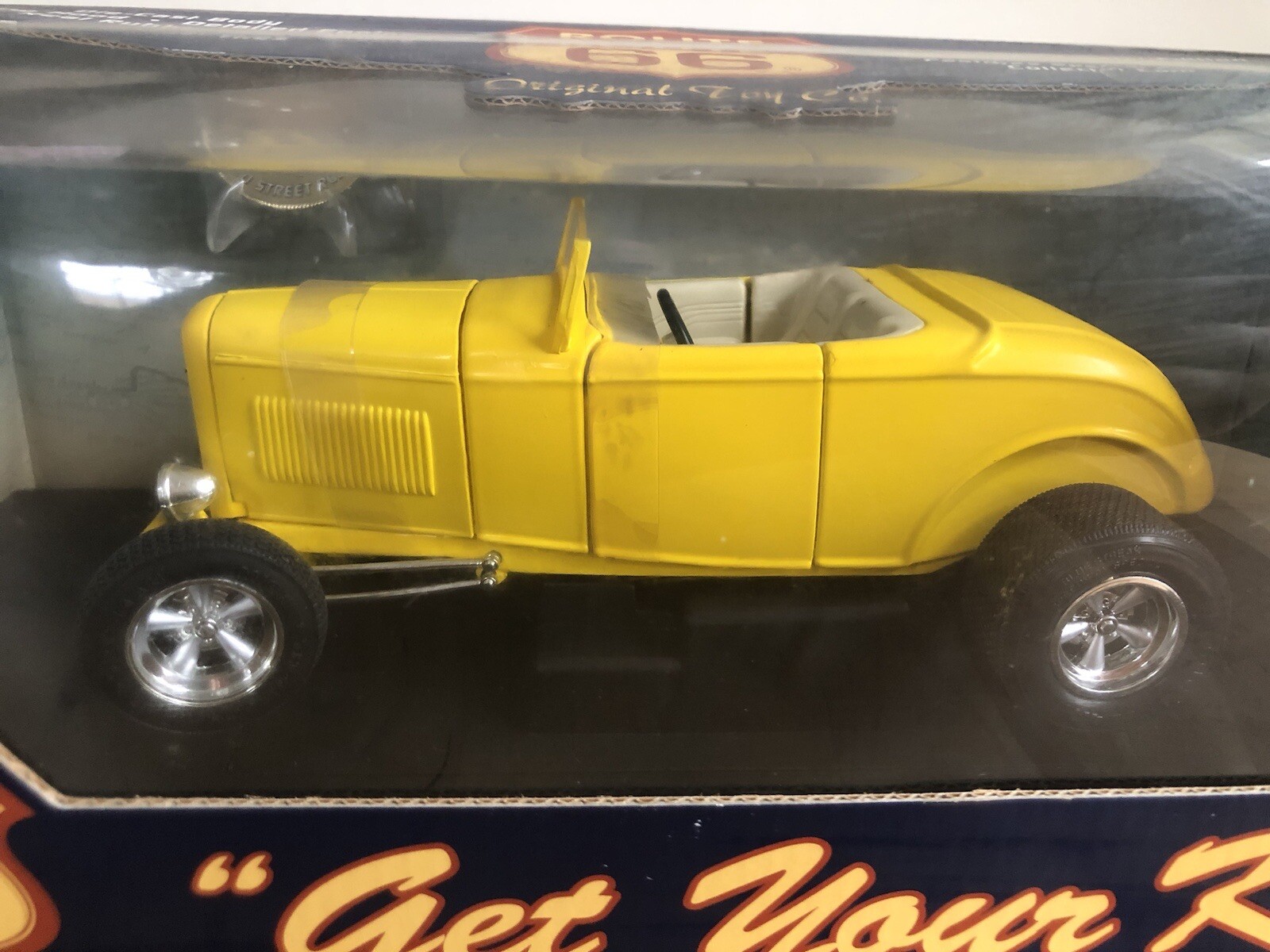 1932 Ford Street Rod Yellow Route 66 1:18 Scale Die Cast Model Toy Car ...