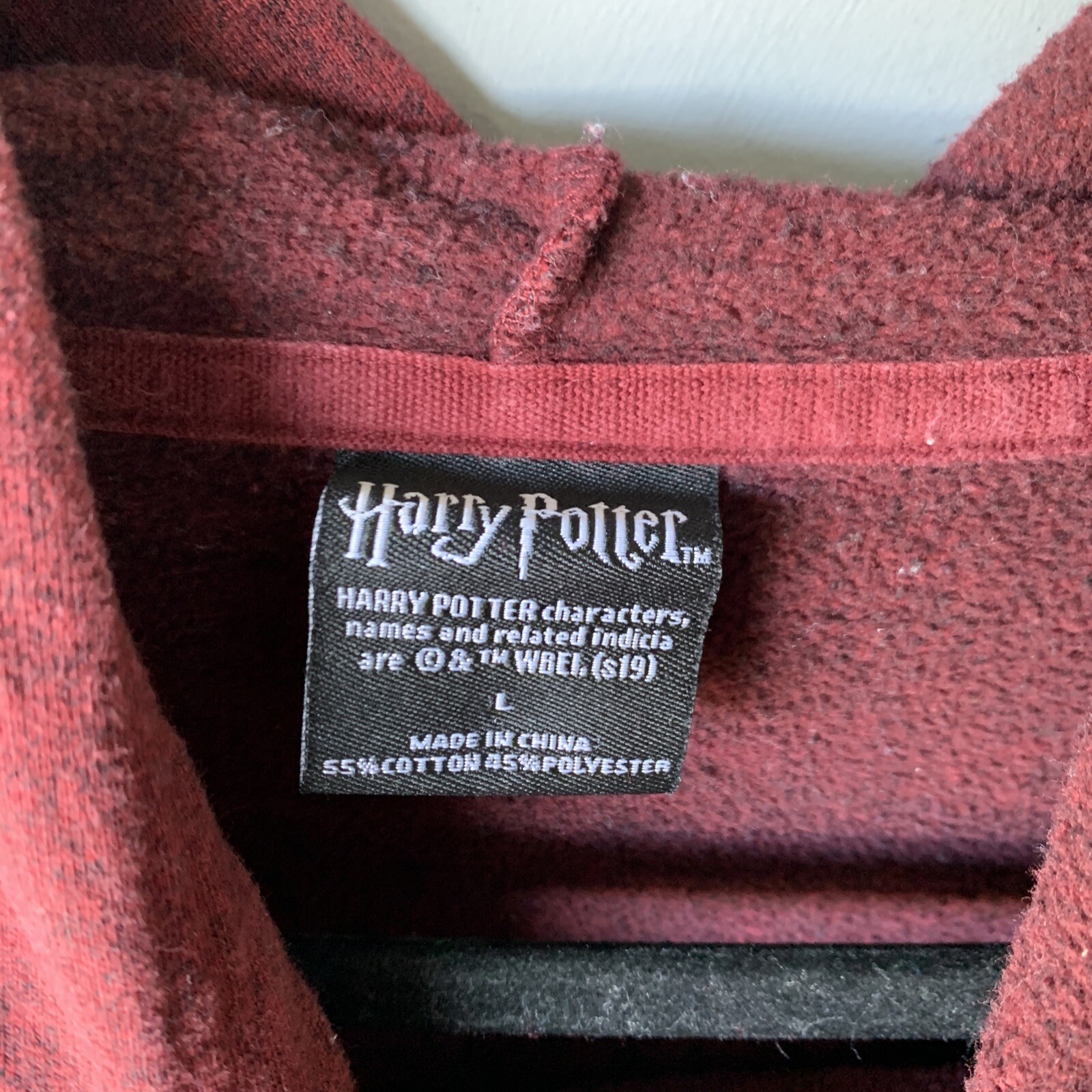 Harry Potter Wizarding World Hogwarts Crest Red Maroo… - Gem