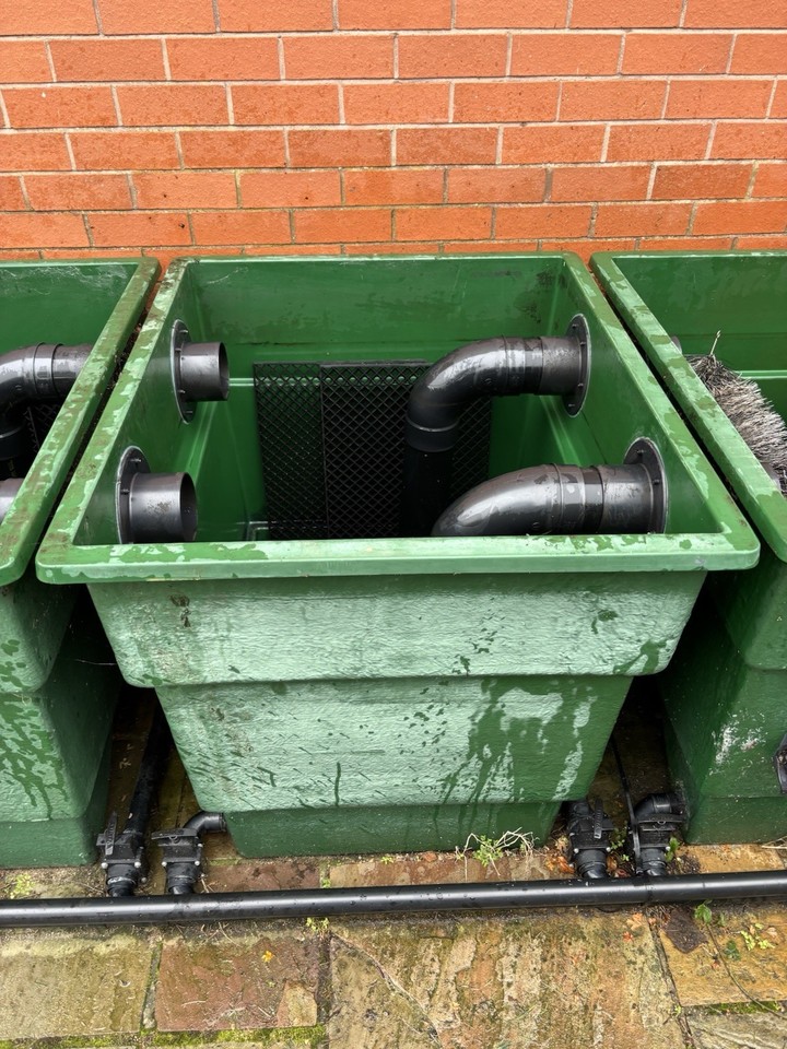 Kockney Koi Pond Large Filter Including Vortex And Media And Brushes ...