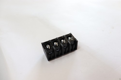 TE Connectivity Vertical Raised Barrier Terminal Blocks 4-P 22-10 AWG ...
