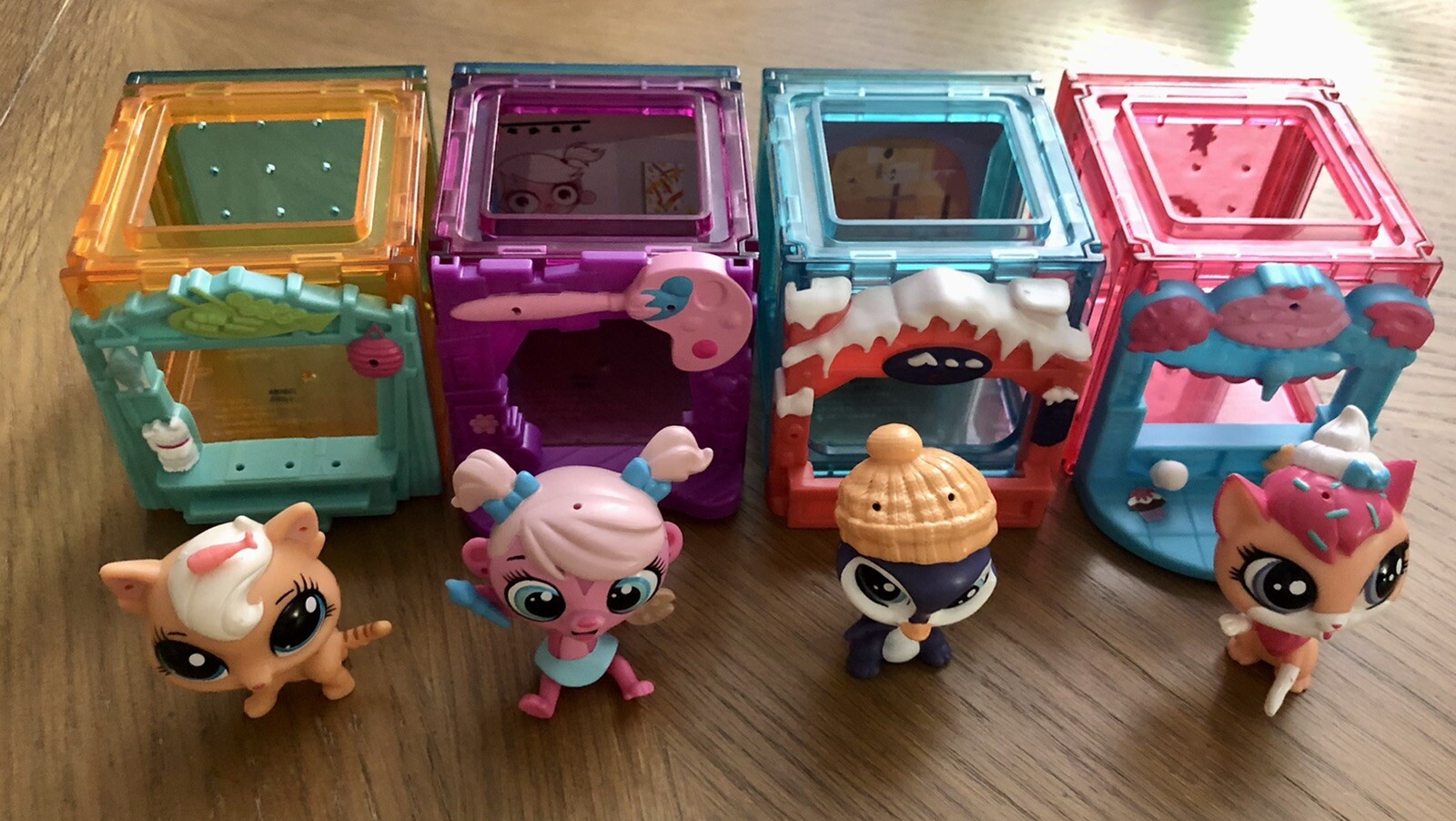 Littlest Pet Shop LPS Authentic Mini Style Set #3820 #3822 #3823 #3877 ...