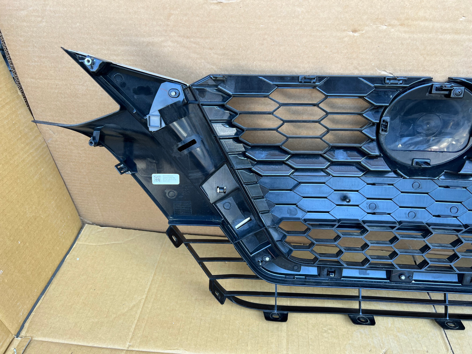 2019-2022 Nissan Altima Grille 62310-6CA2A Emblem 62889-6CA0A W/Camera ...