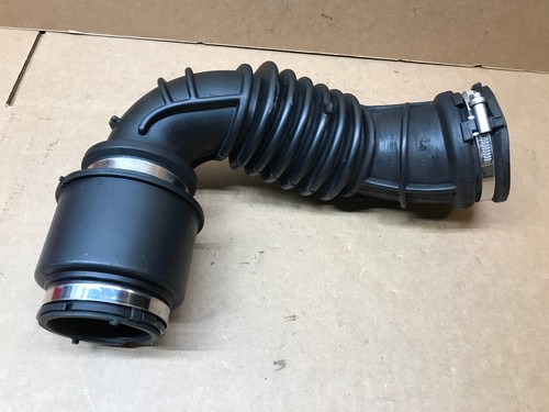 2016 Chevrolet Trax 1.4L engine air cleaner outlet duct intake hose ...