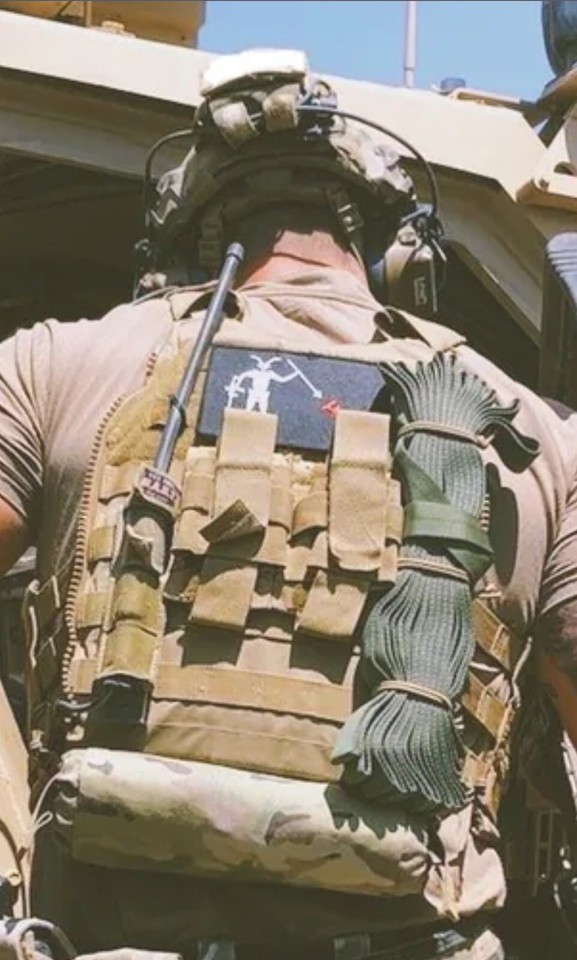 FORWARD OBSERVATIONS GROUP Blackbeard Flag Embroidered Patch w/Hook ...