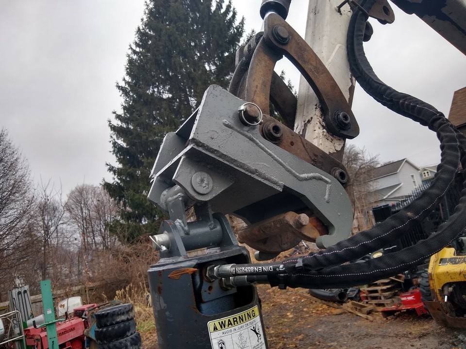 New Bobcat x change quick attach hydraulic auger post hole digger 12 ...