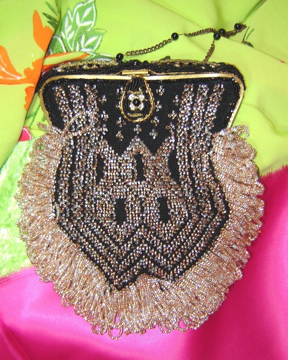 Z) NEW HANDMADE BEADED BEAD BLACK GOLD ANTIQUE FRAME PURSE Z) NEW HANDMADE BEADED BEAD BLACK GOLD ANTIQUE FRAME PURSE