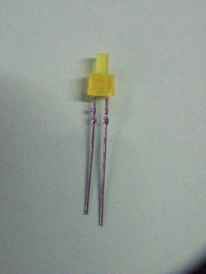 YELLOW DOT LED FLAT END DIFFUSED 2.5mm x 25 pieces (QBS.Y.LED) | eBay UK