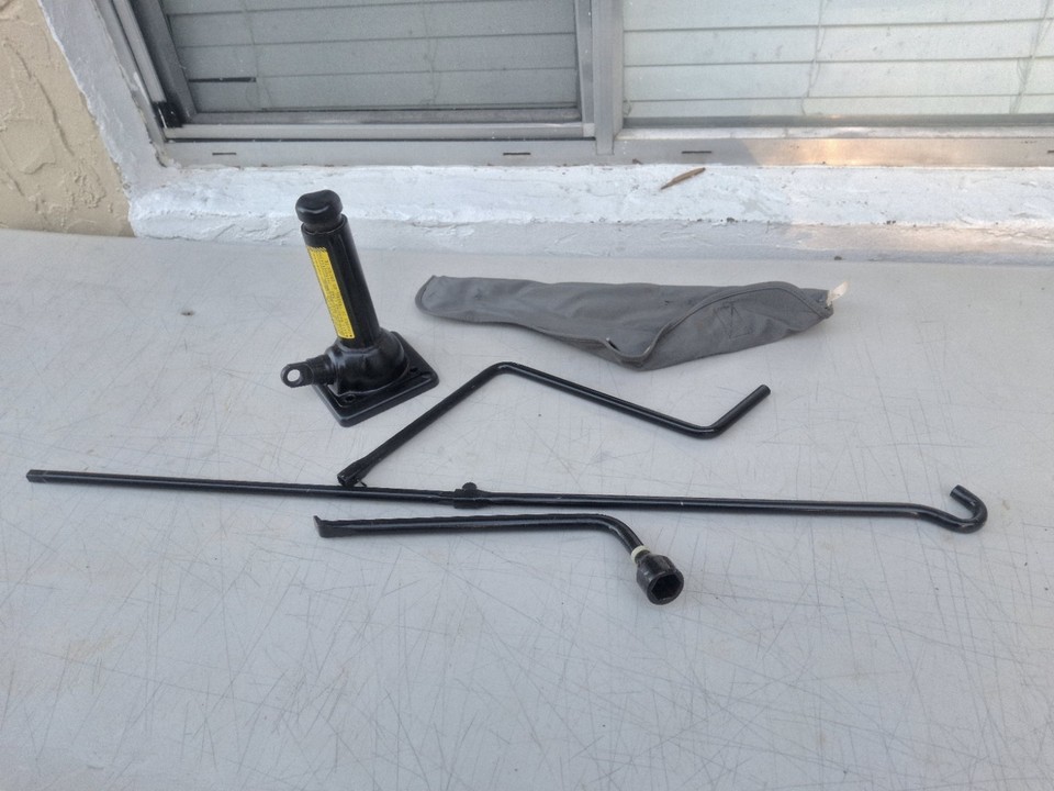 Toyota tacoma 4Runner Sequoia Factory Jack Tool Kit Lug Wrench Spare ...