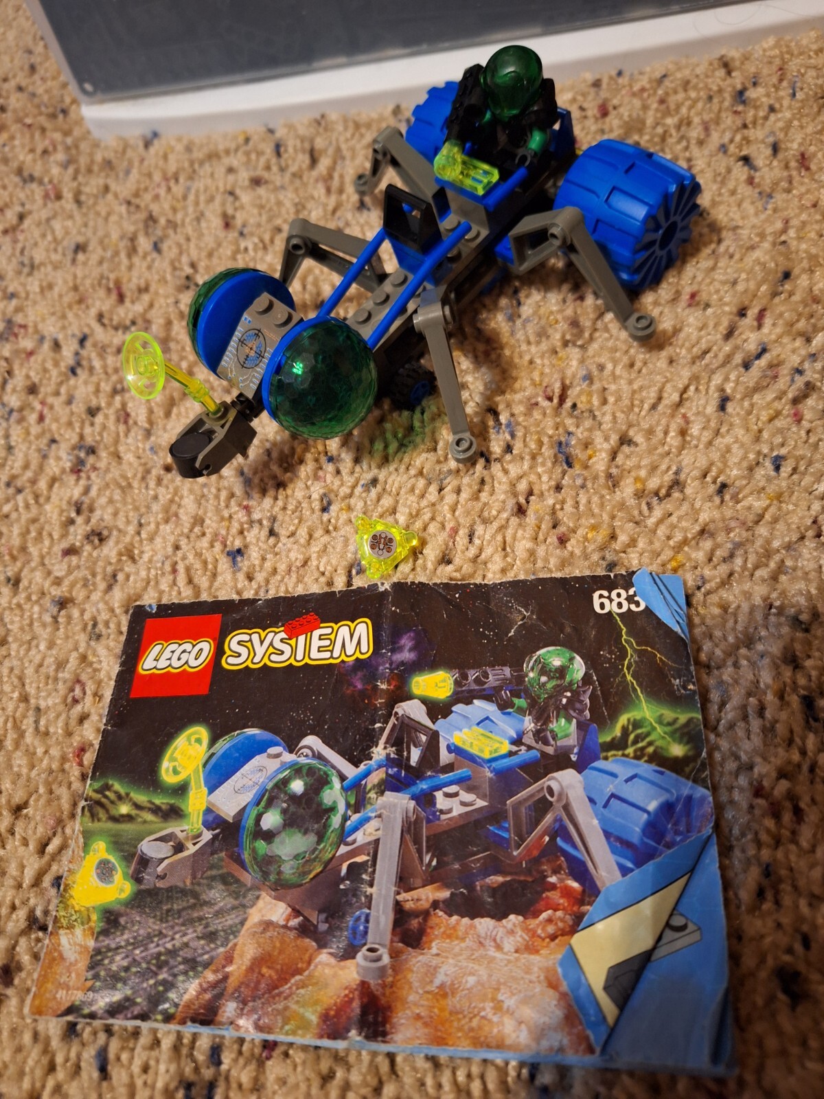 LEGO 6837 Cosmic Creeper 100% Complete with Manual, no box - VTG 1998 ...