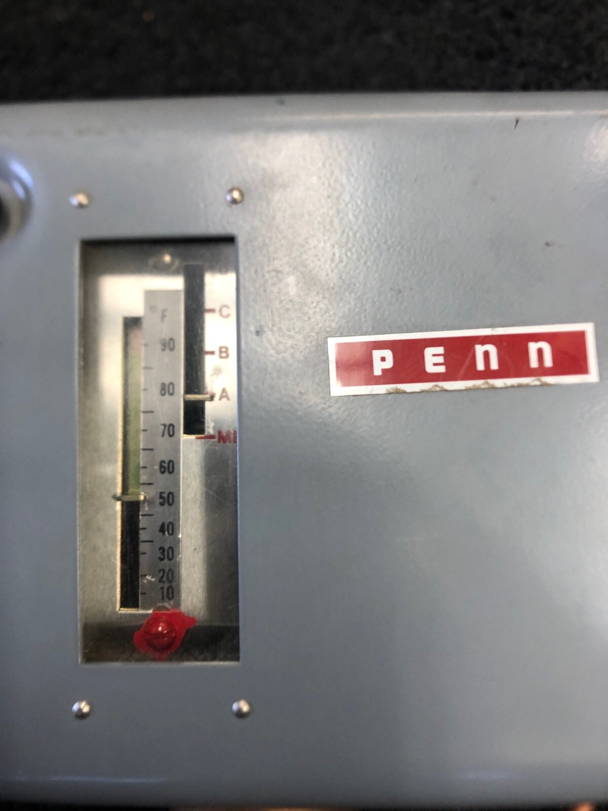 JOHNSON CONTROLS Proportional Band Temperature Control Unit A80ABA-2 85 ...