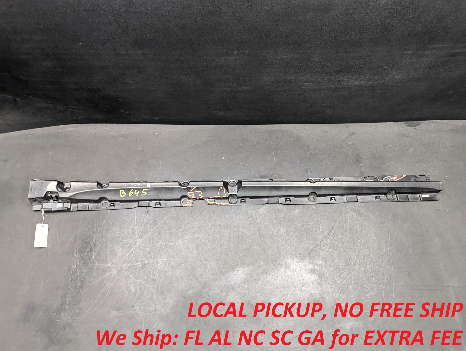 Right Rocker Panel Molding Bracket 2018 BMW X6 51778056470 2015 2016 ...