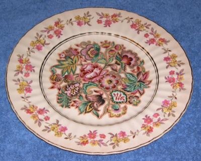 WADE CERAMICS - 10 5/8" Decorative Plate, Floral Pattern | eBay