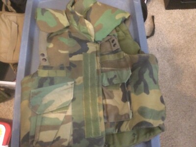 US PASGT Flak Jacket Woodland Camo Fragmentation Vest w/ Booklet Medium ...