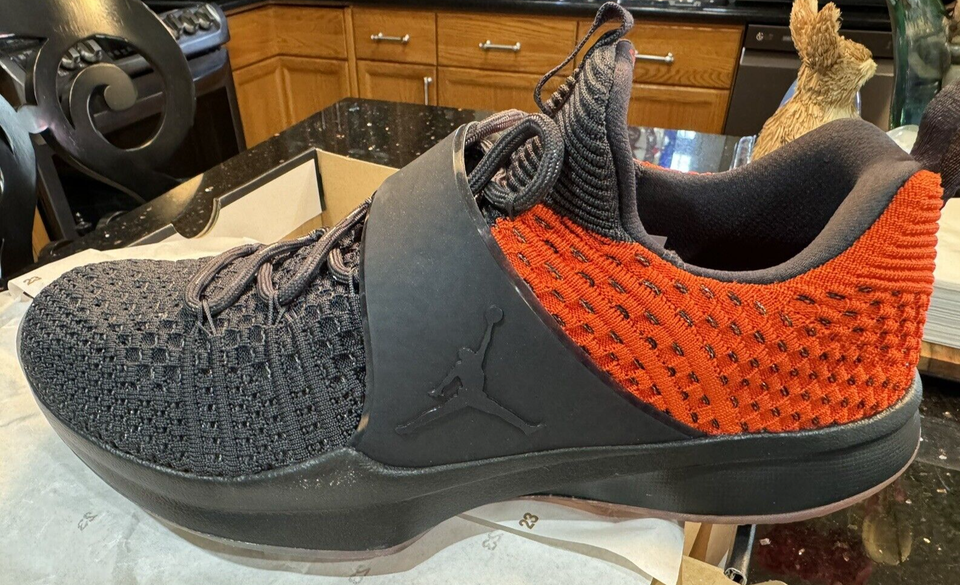 Jordan Mens Trainer 2 Flyknit Red/Black Size 12 US New in Box | eBay