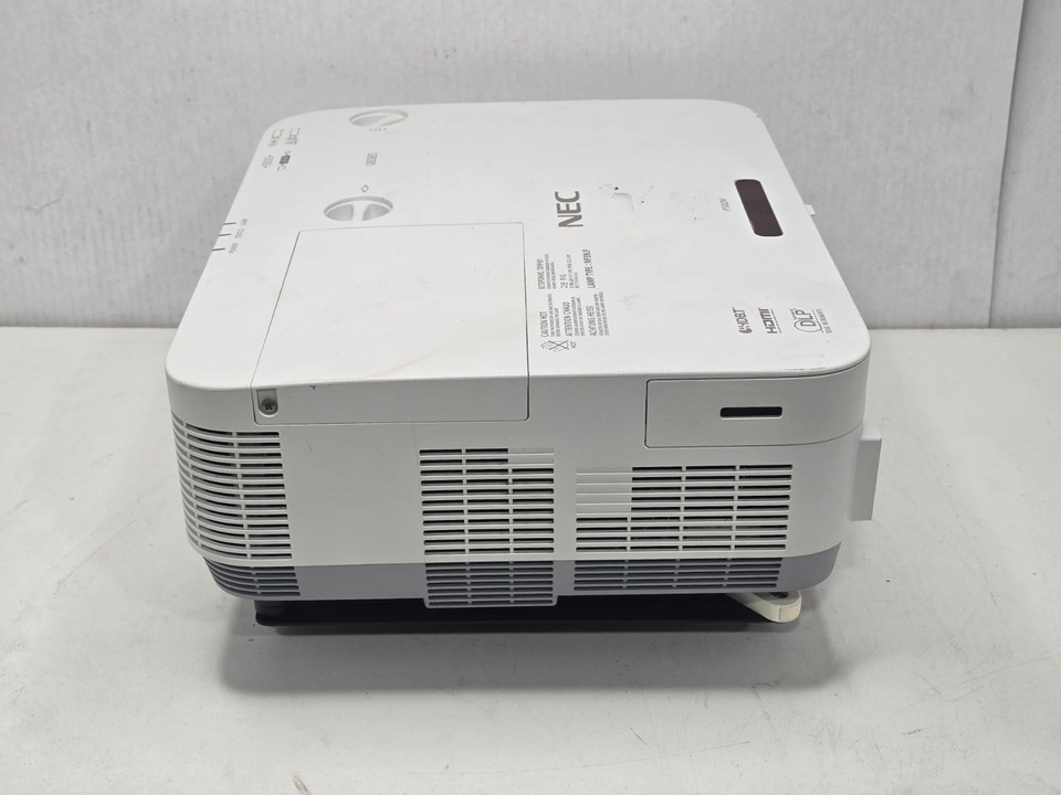NEC P502W Laser DLP WXGA Projector 5000 Lumens 2936 Lamp Hours No ...