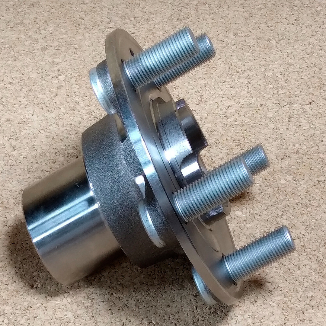 LAND ROVER FRONT WHEEL HUB DISCOVERY SPORT EVOQUE LR114244 | eBay