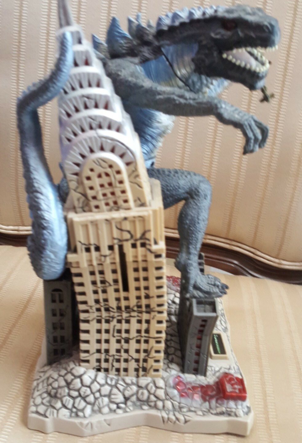 Godzilla Empire State Building Animated Bank Trendmasters Vintage 1998 ...
