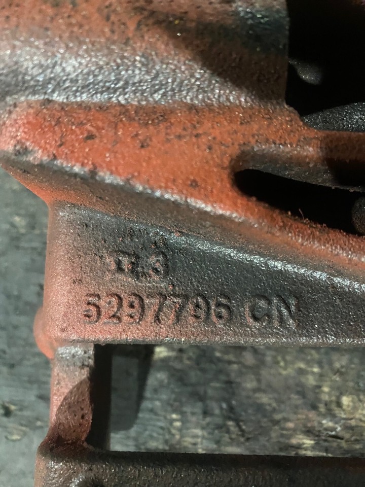 OEM Cummins Exhaust Recirculation Valve Support Bracket, 5297796 | eBay