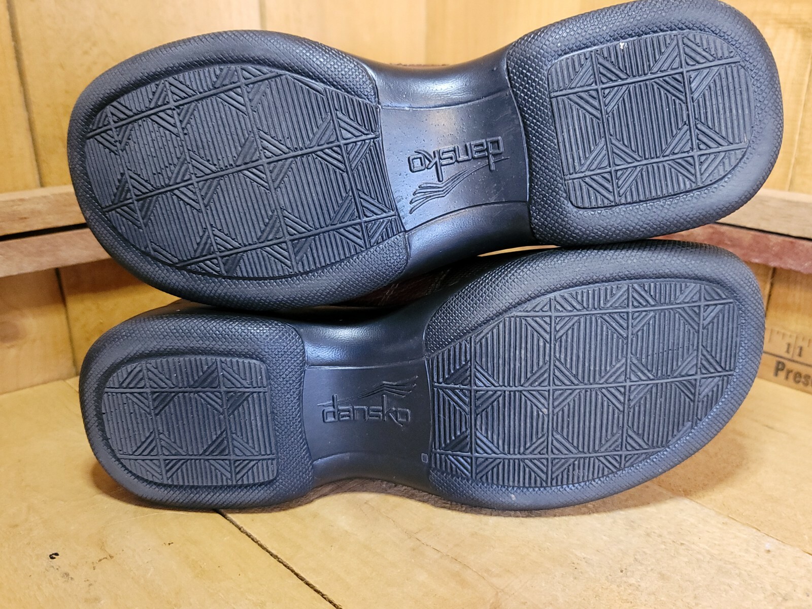 DANSKO Janika Leather Oxford Women 8M Brown Leather L… - Gem