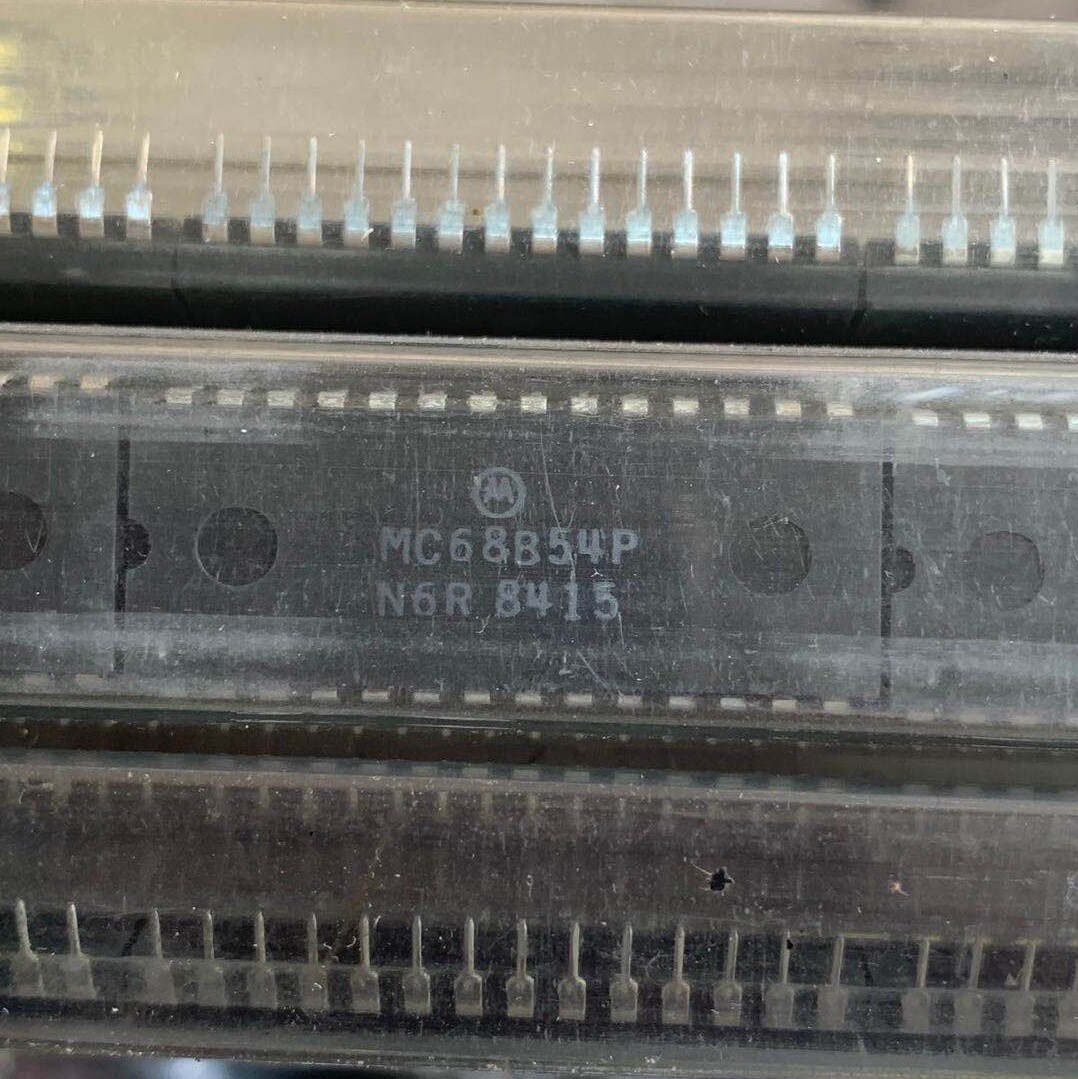 1PCS IC MOTOROLA DIP-28 MC68B54P MC68B54 | eBay