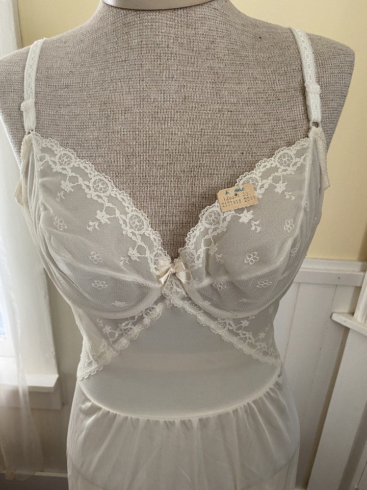 Vintage KAYSER Full Slip Underwire Bra 38C Beige Nude Lace With Tag | eBay
