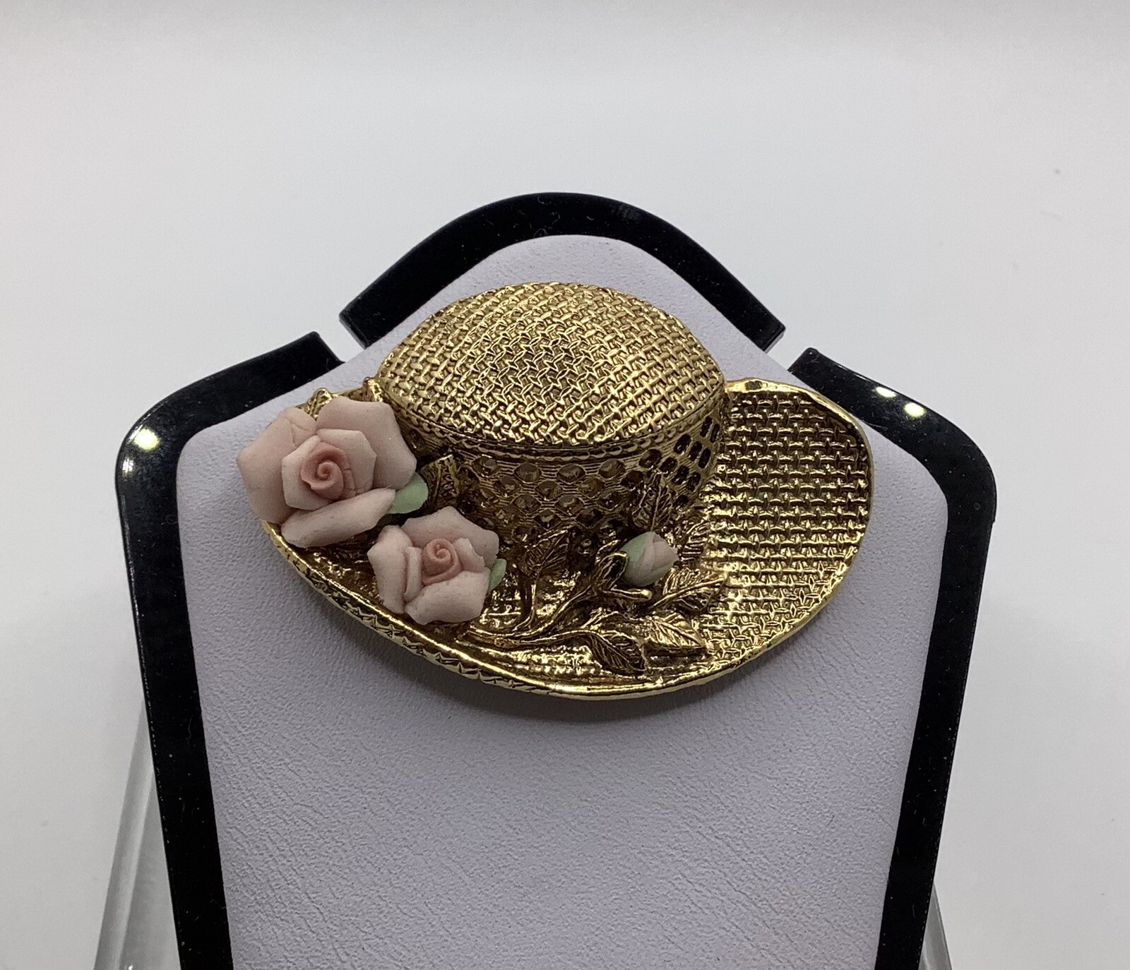 Vintage Signed 1928 Co. Gold Tone Porcelain Rose Ladi… - Gem