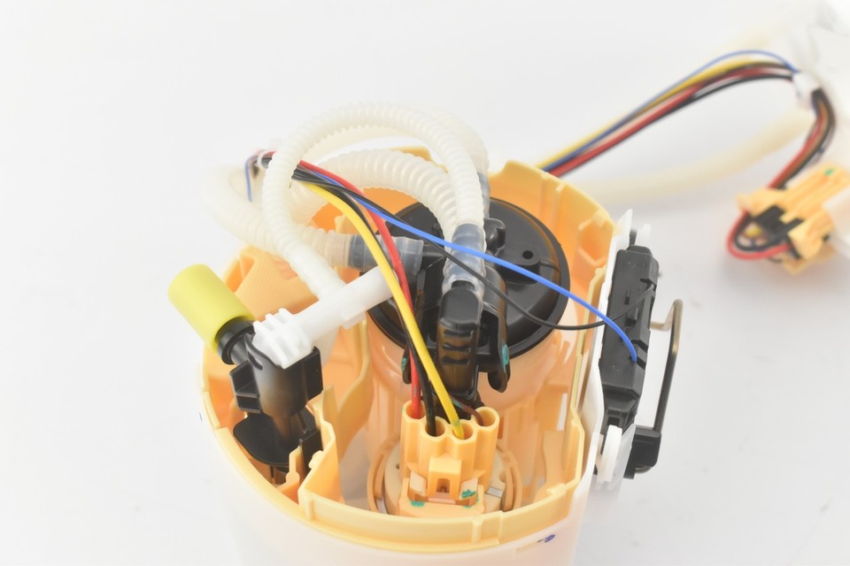 Pompa carburante 7467660 16117467660 BMW X6 G06 3.0B | eBay