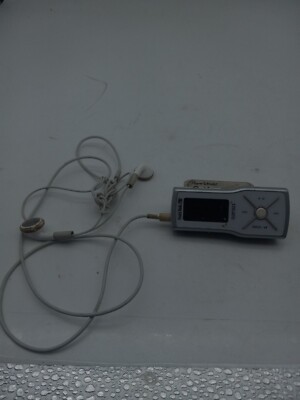 SANSA SAN DISK MODEL 240 SILVER | eBay