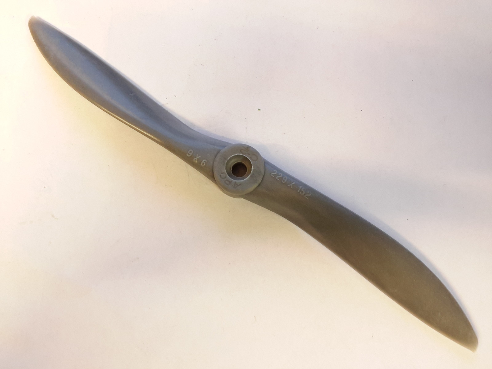 Nylon Propeller 9X6 For RC Models Composite Propellers APC C-2 229X152 ...