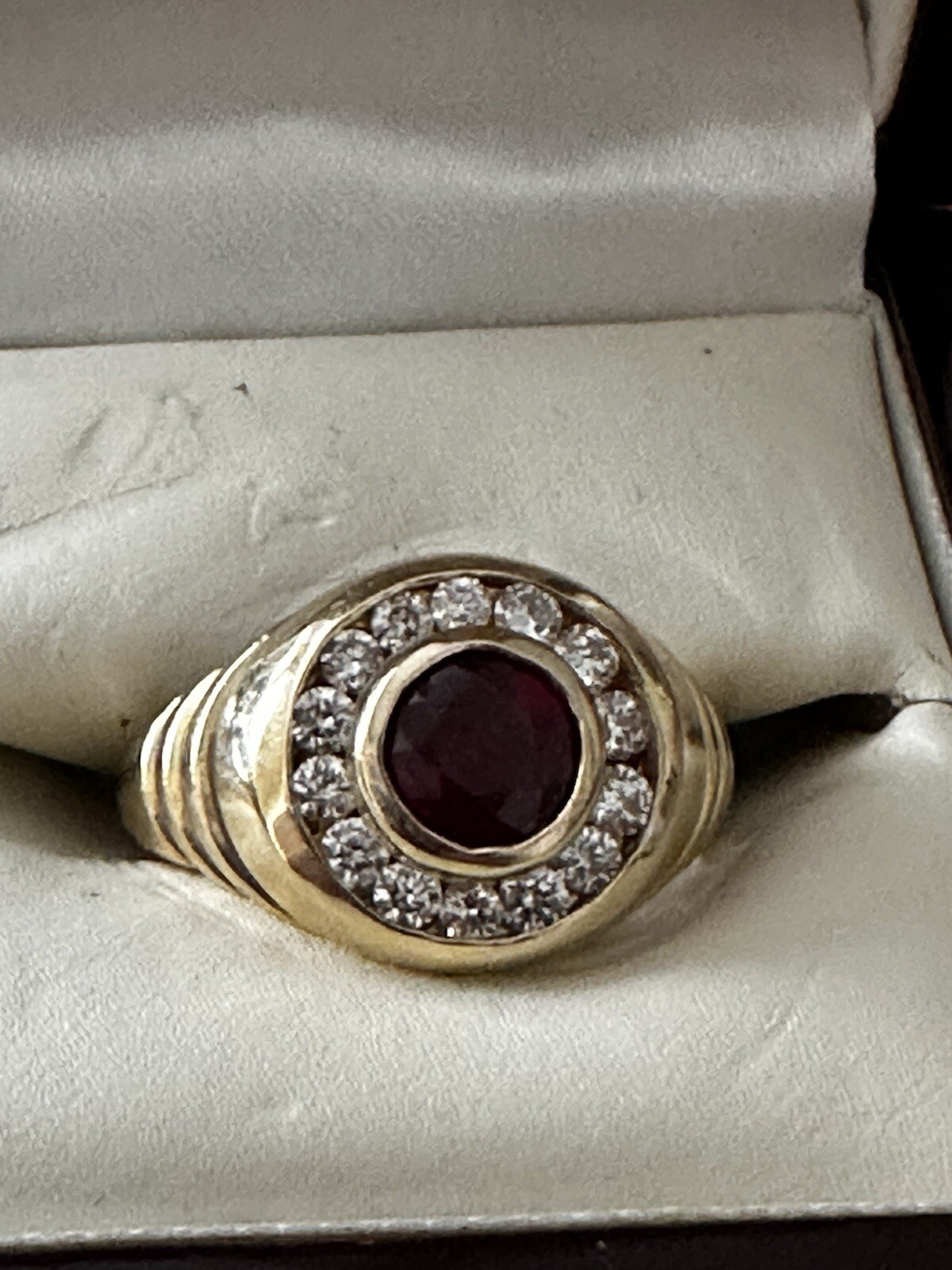 14kt Gold Mens Ruby And Diamond Ring - Gem