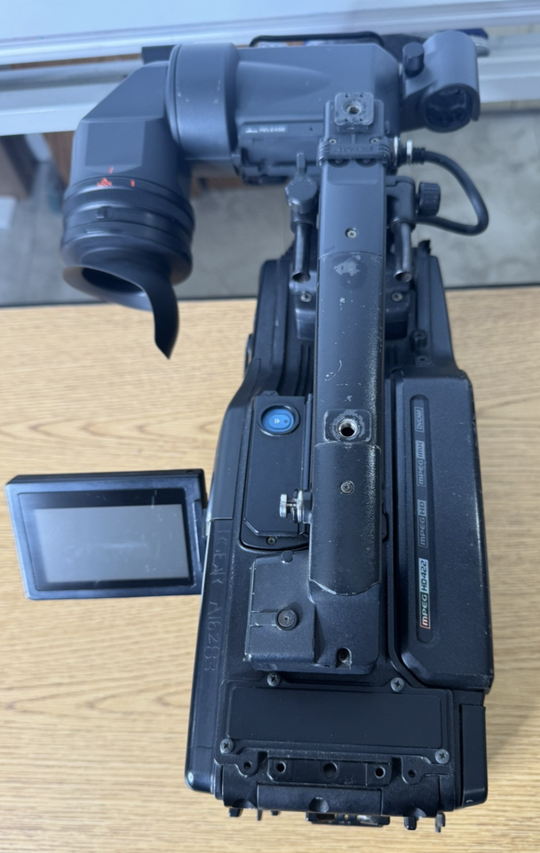 Sony PDW-F800 XDCAM HD Professional Camcorder w/Sony HDVF-20A ...