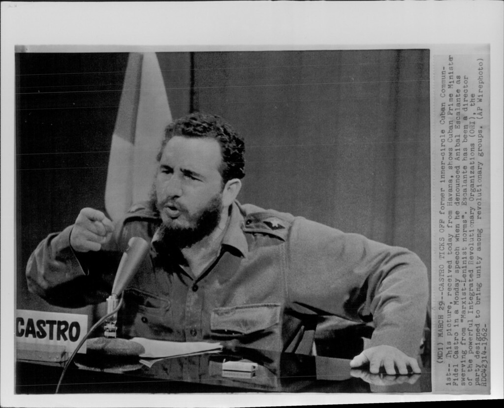 Fidel Castro 1962 Fidel Castro Dead At 90: The Revolutionary Icon's