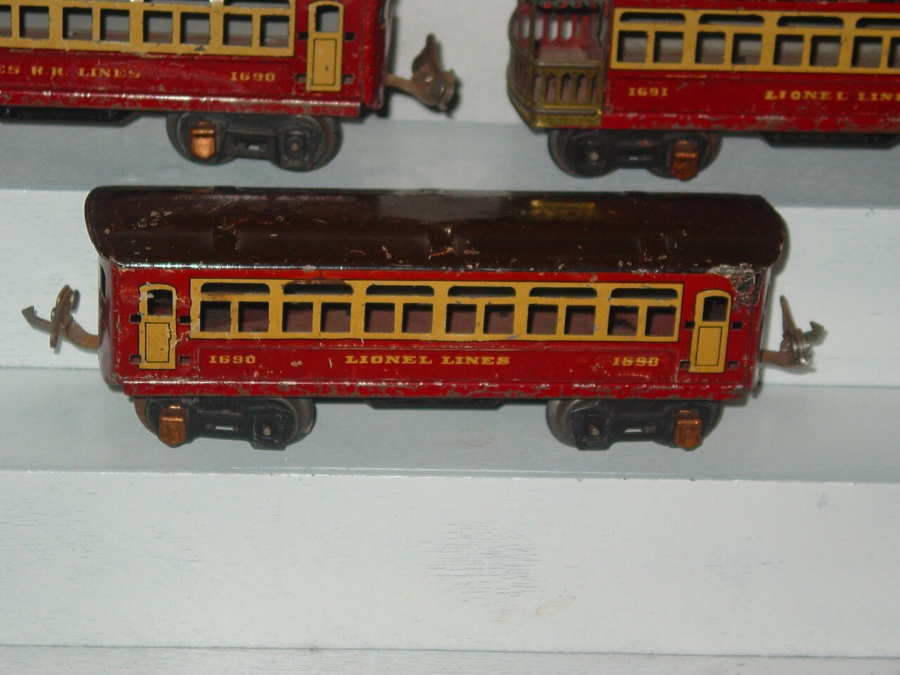 Lionel Jr. Passenger Train Set with (1) #1690 (1) 1691 Lionel (1 ...