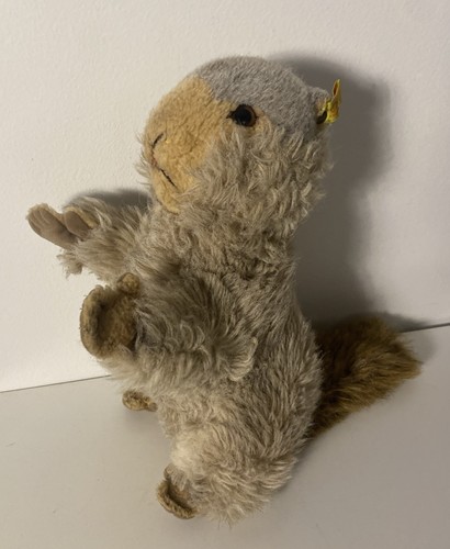 Steiff ground Hog (Marmot) 0346/30 Brass Button With Yellow Ribbon In ...