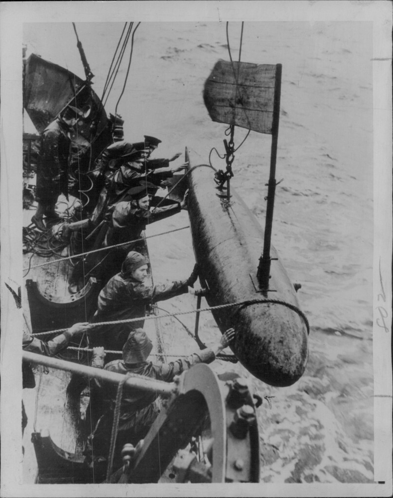1940 WWII Mine Sweeping Crew Prepared Oropesa Float Press Photo | eBay